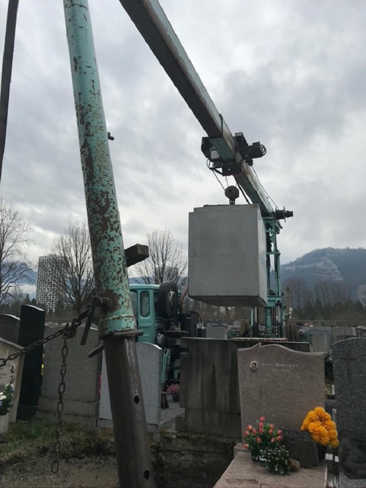 Caveau Funéraire à Grenoble | Marbrerie Maraschin